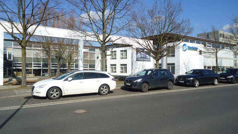 Yanfeng mietet 17.000 Quadratmeter in Neuss