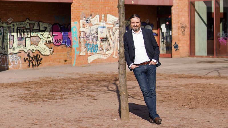 Interview: Nikolas Samios – Chef der jungen Wilden