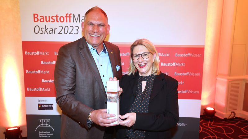 Raab Karcher Waldkraiburg gewinnt dritten BaustoffWissen Azubi-Award