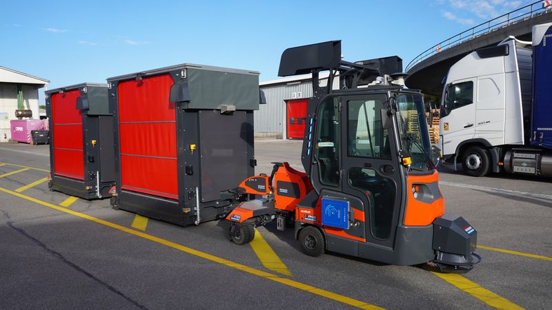 Roto setzt autonomen Outdoor-Transportzug ein