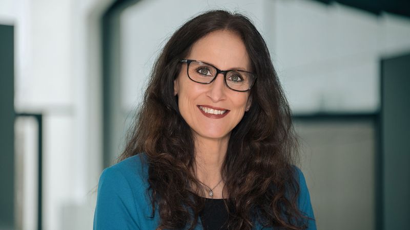 Fensterbau-Frontale - Interview mit Elke Harreis