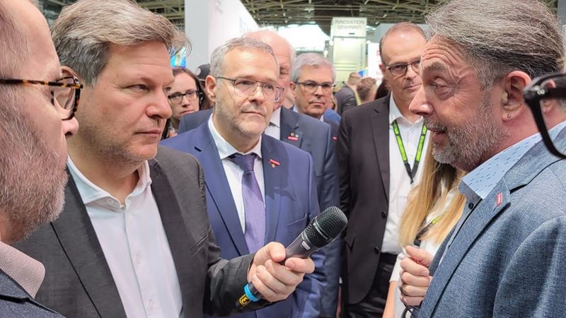 BVM-Präsident Willi Seiger im Gespräch mit Robert Habeck