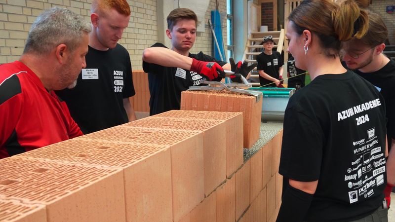 Ausbildungsjahr 2024/25: Handel weiter auf der Suche nach Azubis