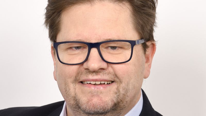 Etris Bank: Geschäftsführung erweitert