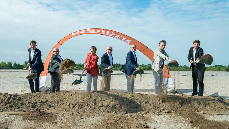 Bauder: Spatenstich für neues Werk in Frankreich